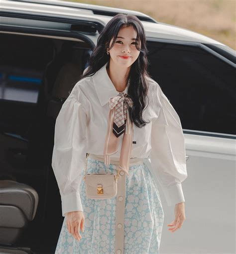 서동주 비키니 뒤태 몸매 사진 셀카 노출 패션 미녀 변호사 방송인 프로필 인스타 네이버 포스트