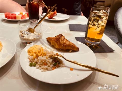 【绝地求生】pcl参赛队伍安全抵达迪拜！各队入驻酒店，xdd迎来21岁生日！ 3楼猫