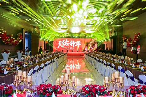 华龙盛宴 专业宴会定制 宴会配送 餐饮配送