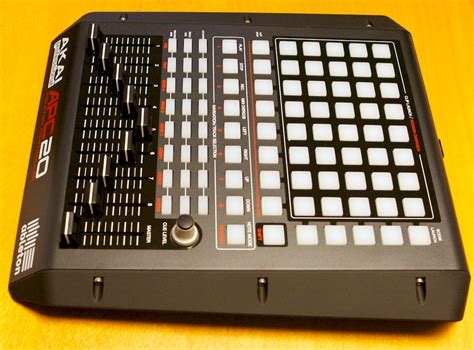 Akai APC 20 Review Live At Your Finger Tips Audiofanzine