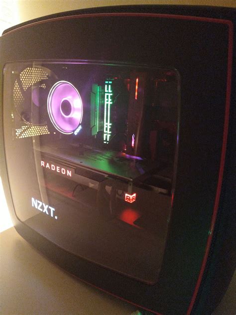 Radeon Vii Mini Itx 2700x Builds Gg