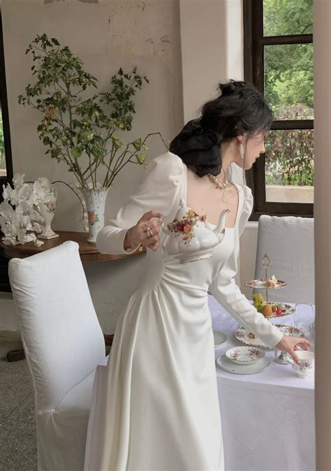 르뚜앙 당일출고 챠글라 봄 가을 하객 브라이덜샤워 원피스 블랙 화이트 피로연 스퀘어넥 긴팔 원피스 르뚜앙