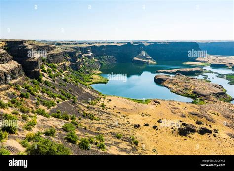 Sun Lakes Dry Falls State Park Central Washington State Usa Once The Biggest Waterfall That