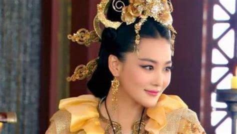 扮演苏妲己的4位演员：李依晓，张馨予，林心如，第四个是谁？ 每日头条