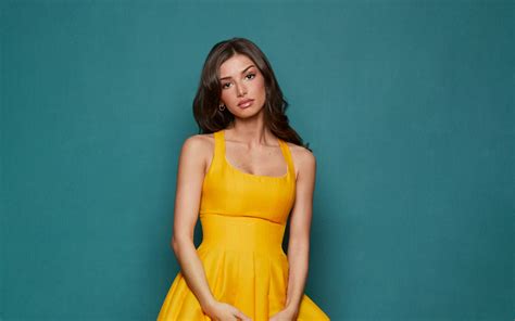 X Resolution Mimi Keene Actress X Resolution