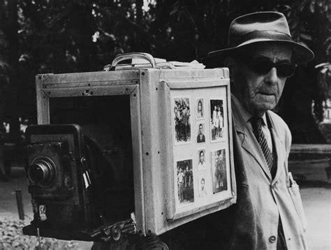 O Fotógrafo Lambe Lambe Do Início Do Século Xx Fine Photo