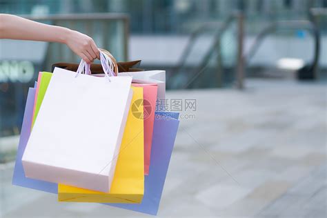 商场手提购物袋高清图片下载 正版图片500731596 摄图网 商场手提购物袋高清图片下载 正版图片500731596 摄图网