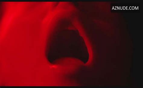 Amandla Stenberg India Salvor Menuez Breasts Lesbian Scene In My