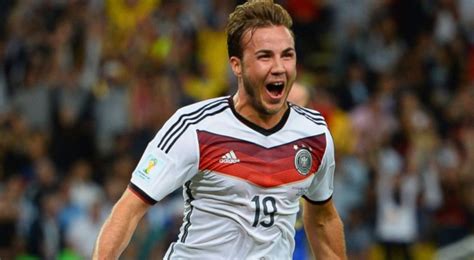 Катар 2022 Германы шигшээ багийн бүрэлдэхүүнд хагас хамгаалагч Марио Гетце эргэн ирлээ Мэдээ