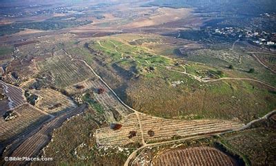 Gezer (BiblePlaces.com)