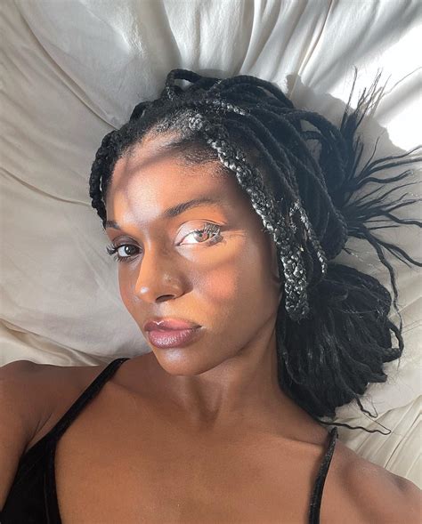 Derma Rolling Vs Derma Stamping Poosh