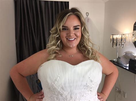 Choosing A Wedding Dress For Modern Plus Size Brides Whatlauraloves