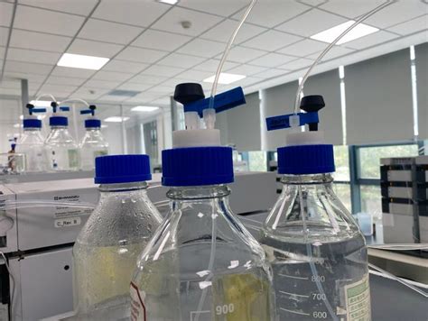 滤启科技4simple 流动相hplc进样安全盖 Gl45单向供液溶剂瓶盖 知乎