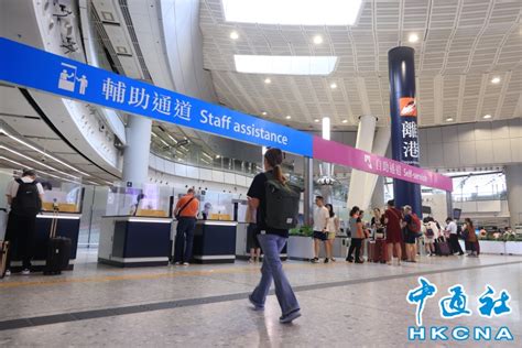 颱風“蘇拉”遠離 高鐵香港段列車班次恢復服務 圖集 香港中通社
