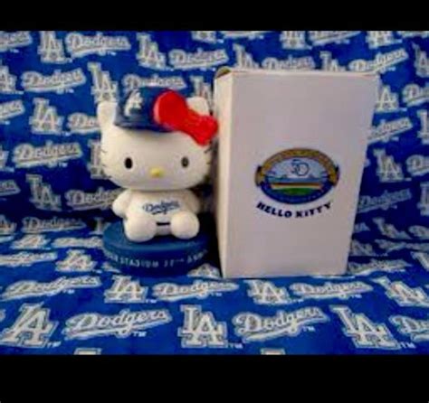 Hello Kitty Sanrio Los Angeles Dodgers 2012 Bobble Bobblehead Sga