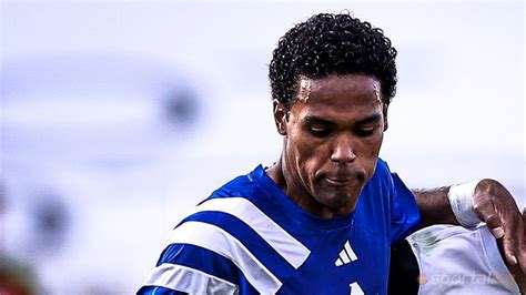 Основен футболист на Левски е под въпрос за мача с Ботев Враца