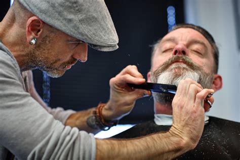A Master Barber Reveals The Best Tricks To Maintain Your Beard Maxim