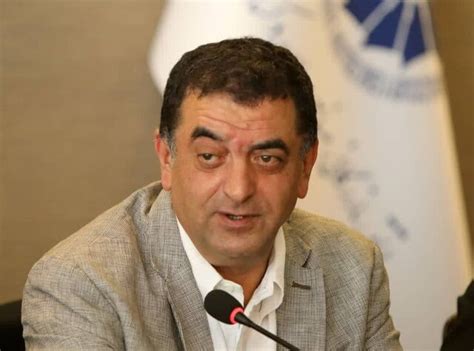 دریافت حق بیمه کارگران طبق قانون بودجه سال ۱۴۰۳، در سال جاری خلاف است ایسنا