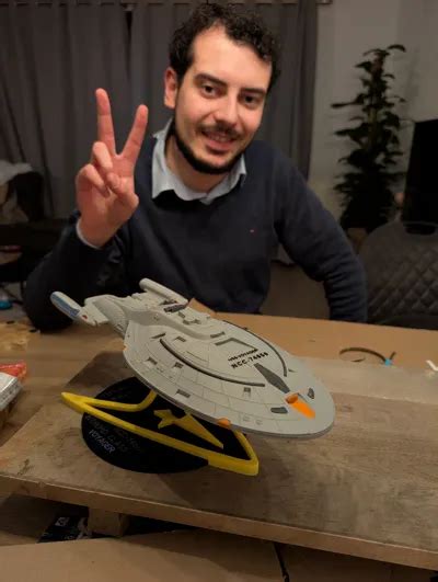 Voyager Intrepid Class By Martintaichl Makerworld Download Free 3d