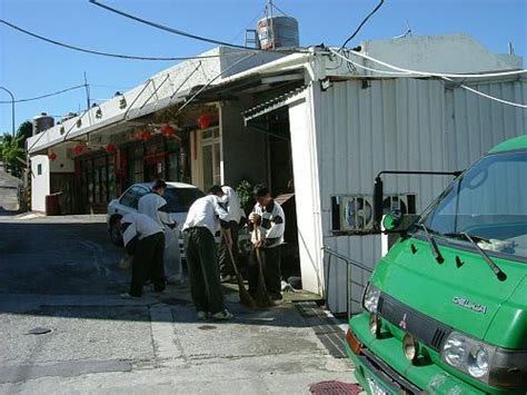 珍珠遠颺 留下大批垃圾 莒光194旅總動員 還村落乾淨面貌 馬祖日報