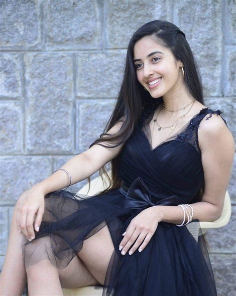 Simrat Kaur Gorgeous In Black Dress Filmy19