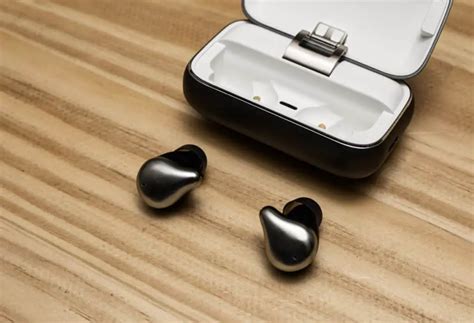Best True Wireless Earbuds With Long Battery Life In Ear Rockers