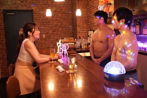 マッスルバーでマッチョな男達の筋肉にうっとりジュンワリお股を湿らせねとられた妻 波多野結衣 エロ動画・アダルトビデオ Fanza動画