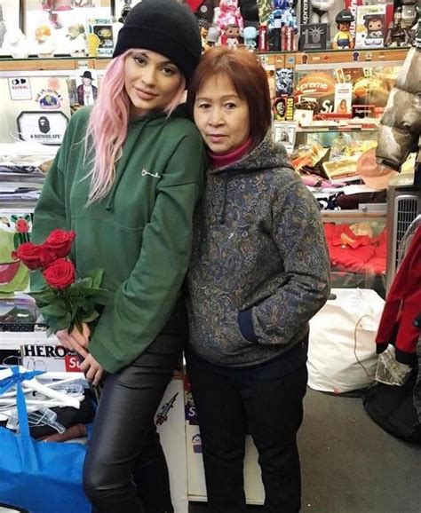 “og Ma” The 51 Year Old Chinese Mother Of Streetwear R Corecorecanada