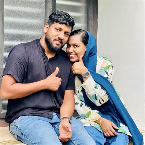 Sharafiya And Sahludheen Official Youtube