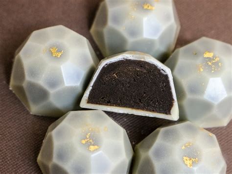 텀블벅 On Twitter 4 달콤한 초콜릿 차 한 잔 초콜릿 한 입에 차의 향기가 물씬 저항 불가의 비주얼의 비결은 직접 만든 제철과일 퓌레와 가나슈 청귤민트