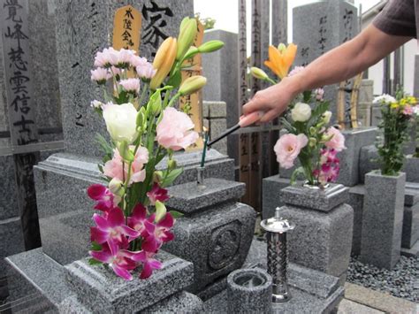 お墓の引っ越し「改葬」の手順と費用は？お墓の移転の方法と気をつける注意点を解説 岡山・広島でお墓づくり・墓じまいなら｜お墓の施工実績5万件の東洋石材工芸社