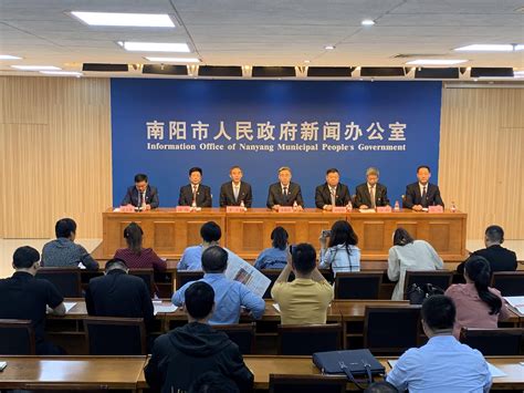 培育龙头企业20多家，特色种植基地125个——南召县“林 N”产业扶贫富万家 发展