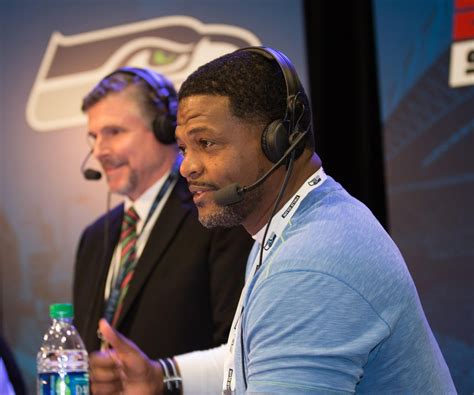 Seahawks Legend Michael Sinclair Raised Our 12flag Firing Up The 12s