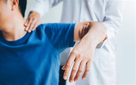 Understanding Shoulder Dislocation And Treatment A Comprehensive Guide