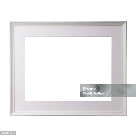 흰색 빈 액자 현실적인 수평 액자 빈 흰색 그림 프레임 흰색 배경에 분리된 모형 템플릿 0명에 대한 스톡 사진 및 기타 이미지