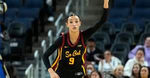 Freshman Star Jazzy Davidson Scores Season Best 24 Points Leads No 19