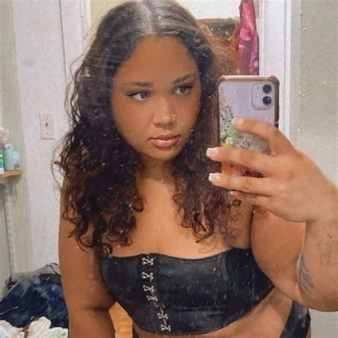 Leslyann Ann Xe Threads Say More