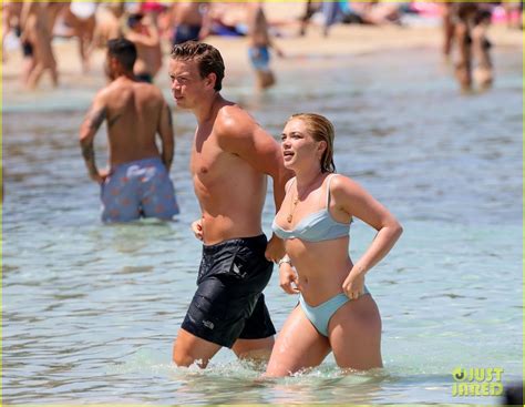 Florence Pugh And Will Poulter Spend Time Together At The Beach Play