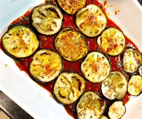 Μελιτζάνες στο φούρνο με τυριά χωρίς τηγάνισμα