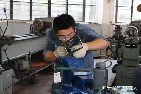 钳工证书含金量咋样？在哪报名？报考流程？多久出证？报考资料？ 知乎