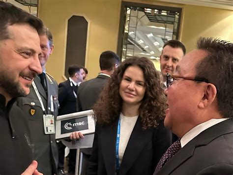 ЕРӨНХИЙЛӨГЧ АСАН Ц ЭЛБЭГДОРЖ УКРАИНЫ ЕРӨНХИЙЛӨГЧ В ЗЕЛЕНСКИЙТЭЙ УУЛЗЖЭЭ