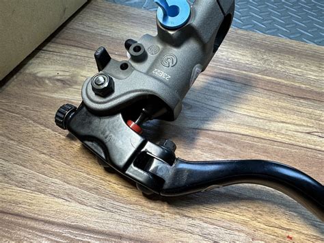 Diy本舖 Brembo 15 Rcs Rcs15 右邊 短版 直推式上泵 總泵 直推主缸 總幫 全配 全配 蝦皮購物