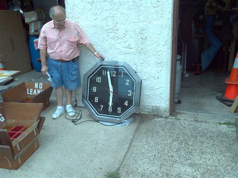 Vintage Mid Century Neon Clock Obnoxious Antiques