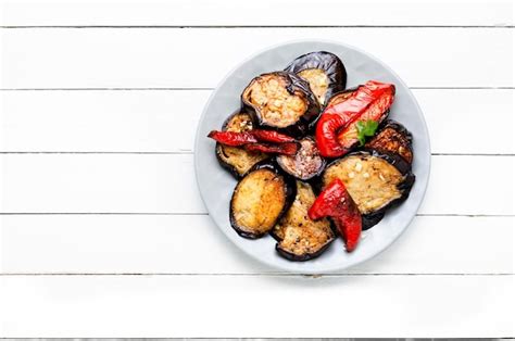 Premium Photo Grilled Eggplant Slices