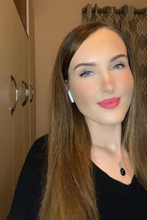 My New Chapter Has Begun Im So Psychic Hannah Walker