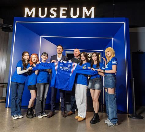 익스트림무비 오늘 갤러리 트와이스 나연 타미진스 23fw 알래스카 푸퍼 캠페인 화보 하퍼스바자 스테이씨 레인저스 Fc 방문