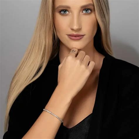 צמיד זהב טניס משובץ יהלומים B22063 רויאלטי תכשיטים