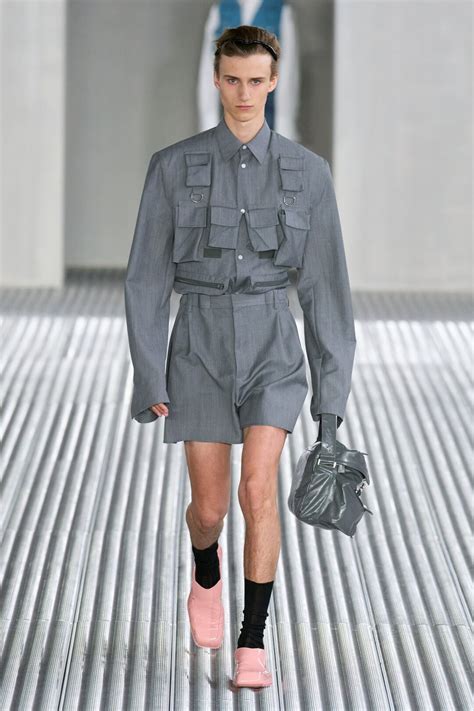 Как прошли мужские показы Valentino, Fendi и Prada? | Sobaka.ru
