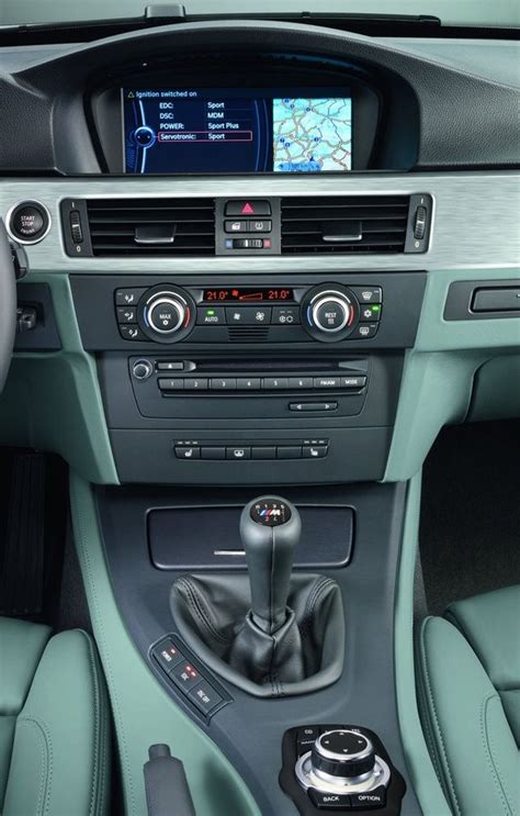 DVB Logic DVB T Tuner Interface For BMW IDrive CCC CIC Models With Factory Fitted TV