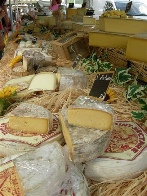 Reblochon De Savoie Wine Cheese French Food Cheese